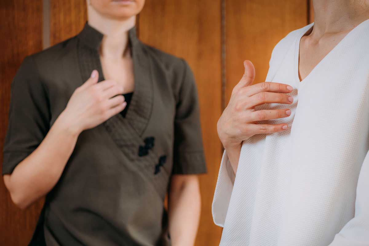 Técnica de la glándula del timo: calma y gestión preocupación